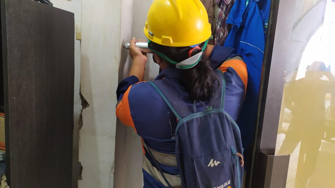 Hammer Test dan Rebarscan Test di Gedung Lab Pulo gadung
